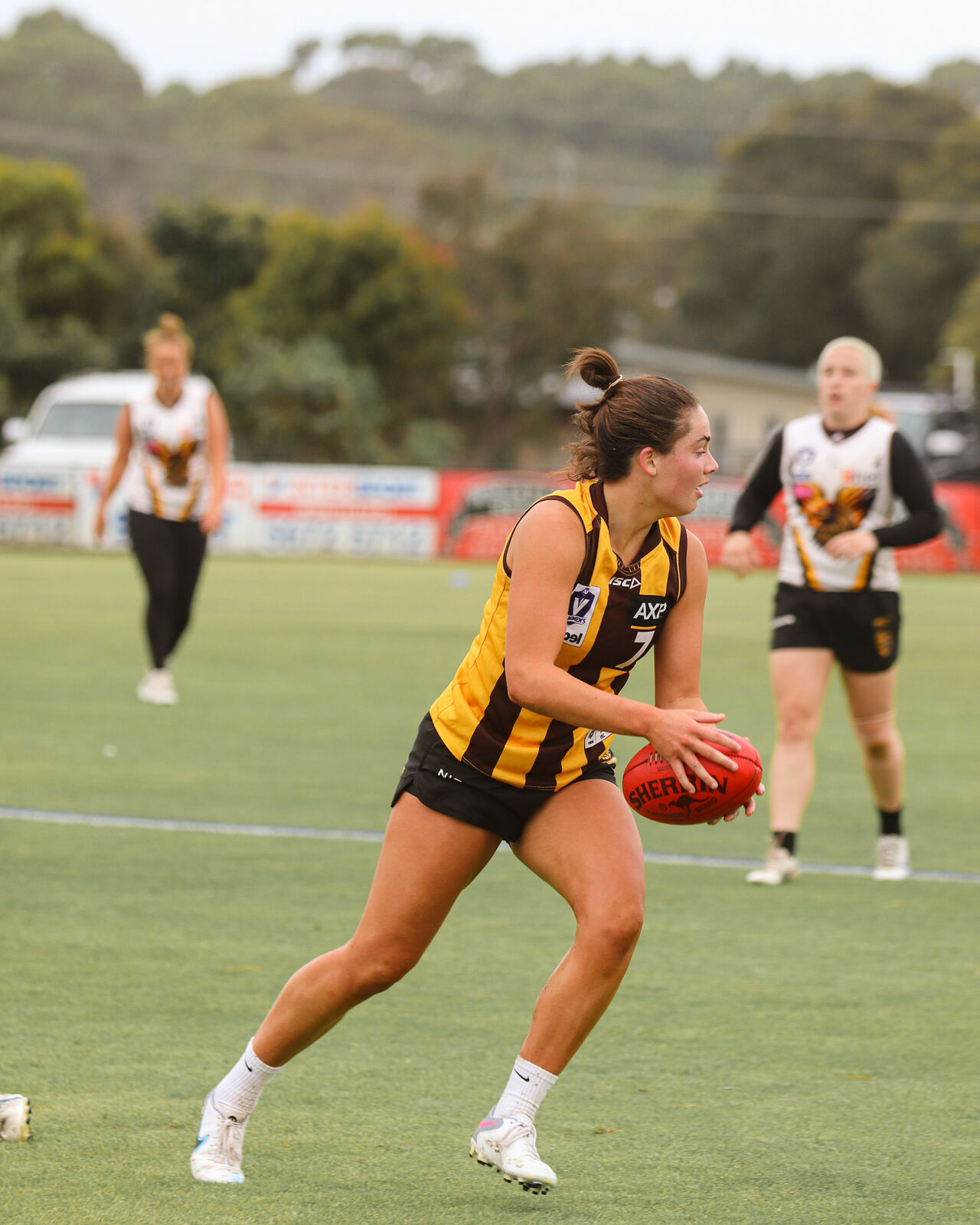GALLERY: Box Hill Hawks coach 80 Bass Coast Kids | Bass Coast Shire
